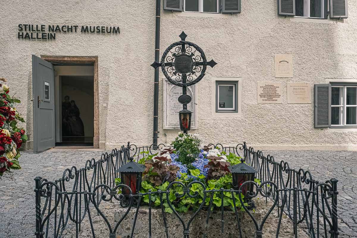 Silent Night: Unveiling the Salzburg Story of a Christmas Classic